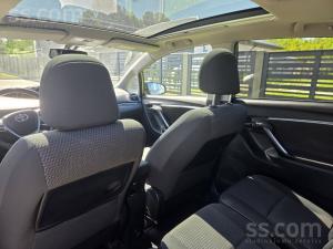 Grey Toyota Verso 2014 in Riga, with an engine capacity of 1.60 L and mileage of 193 thousand km for 6500 €, photo 14 on AUTOMOTO.COM.LV