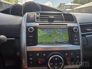 Grey Toyota Verso 2014 in Riga, with an engine capacity of 1.60 L and mileage of 193 thousand km for 6500 €, photo 20 on AUTOMOTO.COM.LV