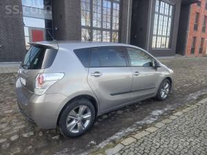 Grey Toyota Verso 2014 in Riga, with an engine capacity of 1.60 L and mileage of 192 thousand km for 6650 €, photo 8 on AUTOMOTO.COM.LV