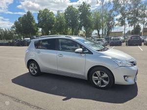 Pelēks Toyota Verso 2014 Marijampole, ar dzinēja tilpumu 1.60 L un nobraukumu 283 tūkst. km par 4150 €, foto  vietnē AUTOMOTO.COM.LV