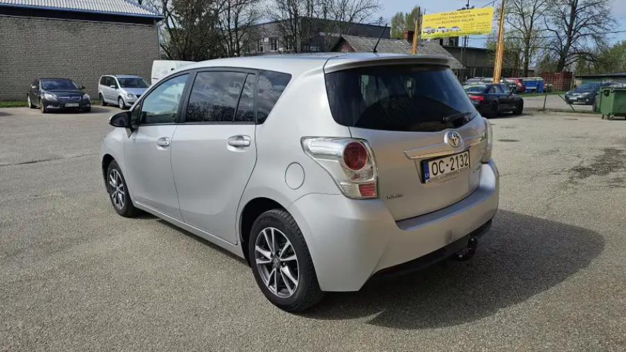 Pelēks Toyota Verso 2014 Rīga, ar dzinēja tilpumu 1.60 L un nobraukumu 194 tūkst. km par 6950 €, foto 8 vietnē AUTOMOTO.COM.LV