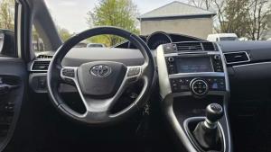 Pelēks Toyota Verso 2014 Rīga, ar dzinēja tilpumu 1.60 L un nobraukumu 194 tūkst. km par 6950 €, foto 14 vietnē AUTOMOTO.COM.LV