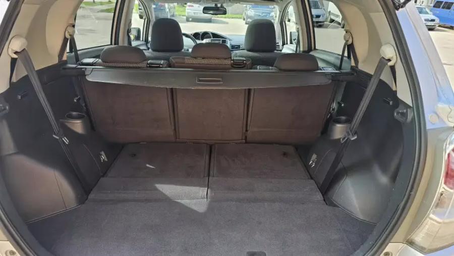 Pelēks Toyota Verso 2014 Rīga, ar dzinēja tilpumu 1.60 L un nobraukumu 194 tūkst. km par 6950 €, foto 25 vietnē AUTOMOTO.COM.LV