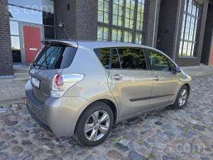 Pelēks Toyota Verso 2014 Rīga, ar dzinēja tilpumu 1.60 L un nobraukumu 192 tūkst. km par 6490 €, foto 5 vietnē AUTOMOTO.COM.LV