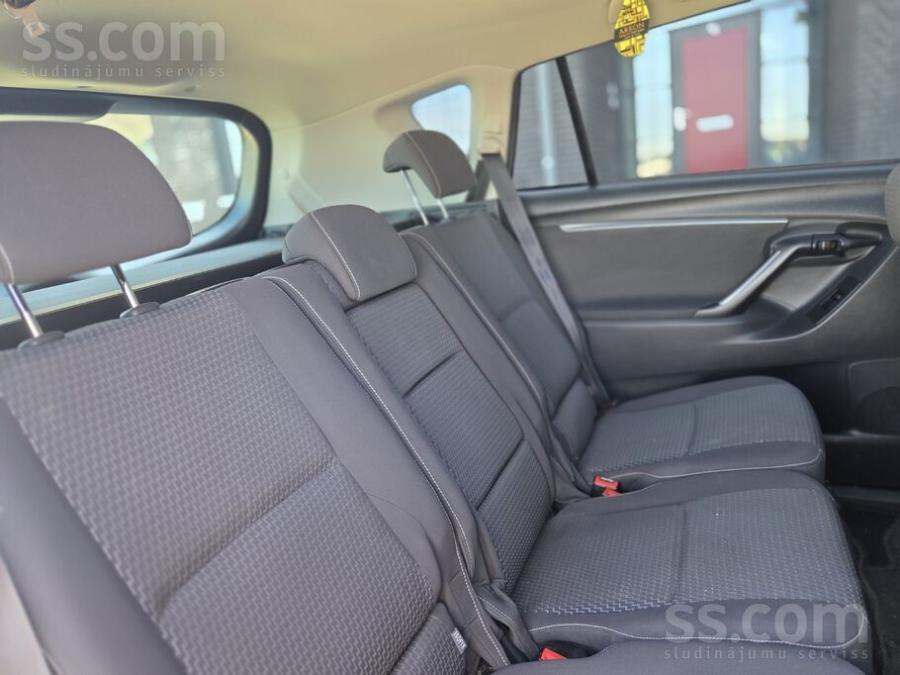 Pelēks Toyota Verso 2014 Rīga, ar dzinēja tilpumu 1.60 L un nobraukumu 192 tūkst. km par 6490 €, foto 16 vietnē AUTOMOTO.COM.LV