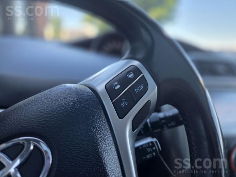 Pelēks Toyota Verso 2014 Rīga, ar dzinēja tilpumu 1.60 L un nobraukumu 192 tūkst. km par 6490 €, foto 21 vietnē AUTOMOTO.COM.LV
