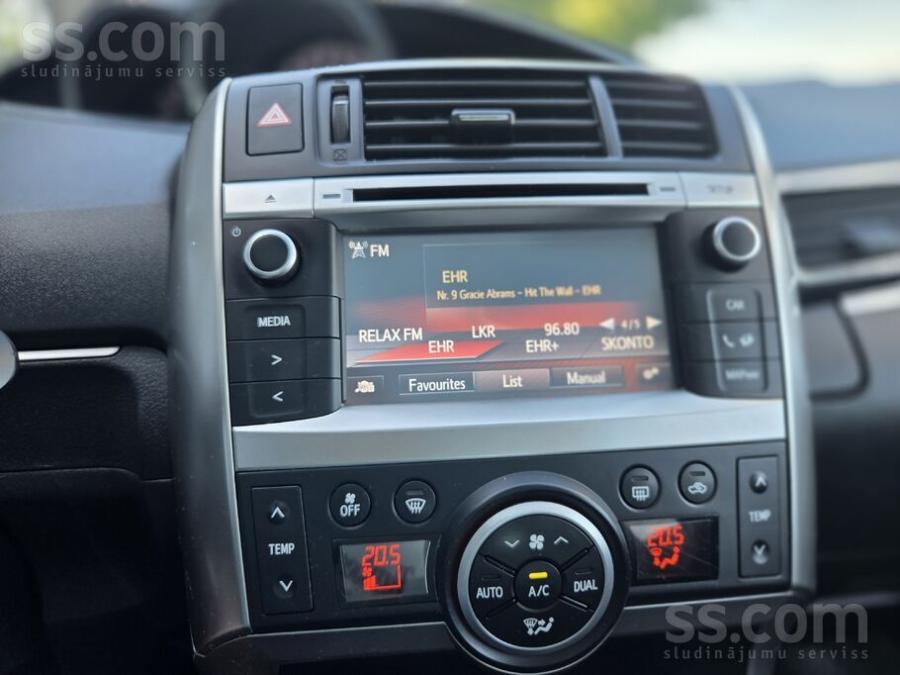 Pelēks Toyota Verso 2014 Rīga, ar dzinēja tilpumu 1.60 L un nobraukumu 192 tūkst. km par 6490 €, foto 22 vietnē AUTOMOTO.COM.LV