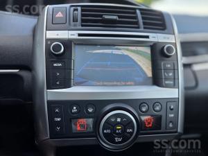 Pelēks Toyota Verso 2014 Rīga, ar dzinēja tilpumu 1.60 L un nobraukumu 192 tūkst. km par 6490 €, foto 24 vietnē AUTOMOTO.COM.LV