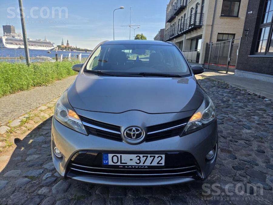 Pelēks Toyota Verso 2014 Rīga, ar dzinēja tilpumu 1.60 L un nobraukumu 192 tūkst. km par 6490 €, foto 29 vietnē AUTOMOTO.COM.LV
