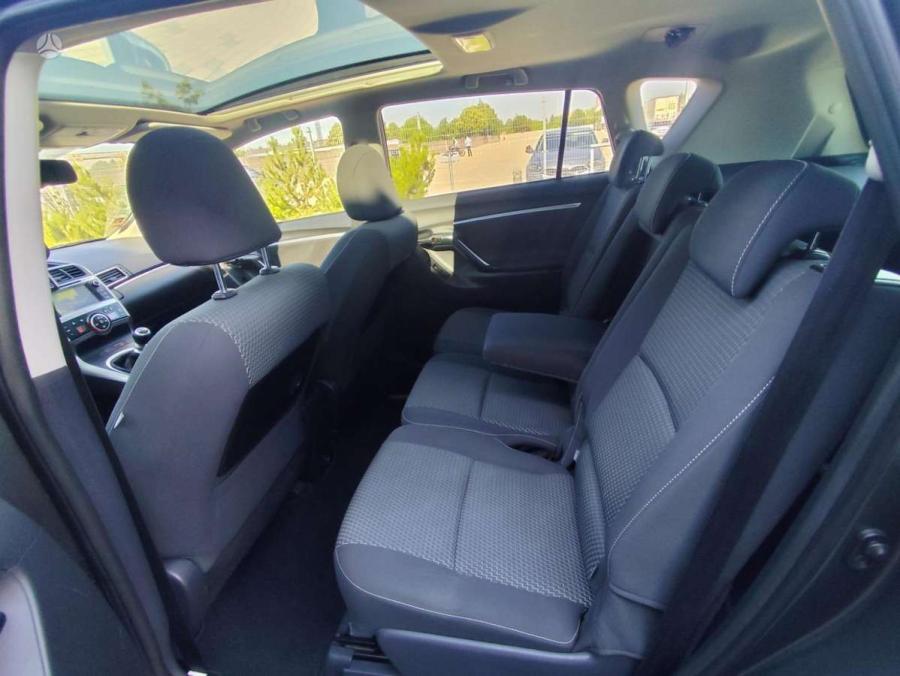Pelēks Toyota Verso 2014 Šauļi, ar dzinēja tilpumu 1.60 L un nobraukumu 220 tūkst. km par 5700 €, foto 17 vietnē AUTOMOTO.COM.LV