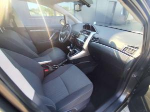 Pelēks Toyota Verso 2014 Šauļi, ar dzinēja tilpumu 1.60 L un nobraukumu 220 tūkst. km par 5700 €, foto 20 vietnē AUTOMOTO.COM.LV