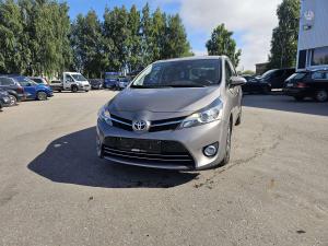 Grey Toyota Verso 2014 in Ukmerge, with an engine capacity of 1.60 L and mileage of 240 thousand km for 5250 €, photo  on AUTOMOTO.COM.LV