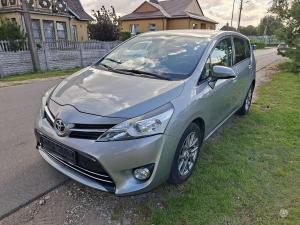 Grey Toyota Verso 2014 in Marijampole, with an engine capacity of 1.60 L and mileage of 199 thousand km for 6699 €, photo 3 on AUTOMOTO.COM.LV