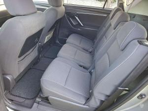 Grey Toyota Verso 2014 in Marijampole, with an engine capacity of 1.60 L and mileage of 199 thousand km for 6699 €, photo 10 on AUTOMOTO.COM.LV