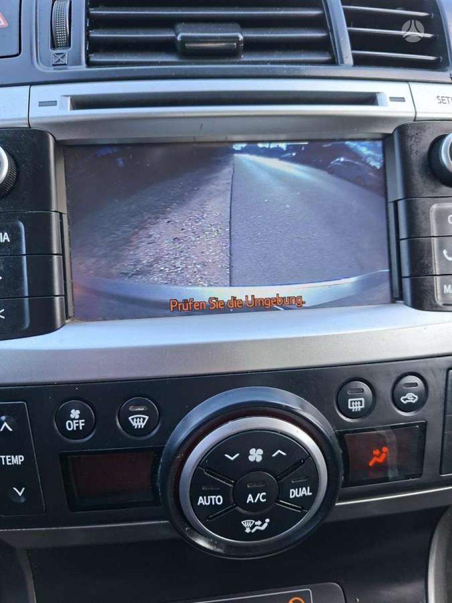 Grey Toyota Verso 2014 in Marijampole, with an engine capacity of 1.60 L and mileage of 199 thousand km for 6699 €, photo 12 on AUTOMOTO.COM.LV