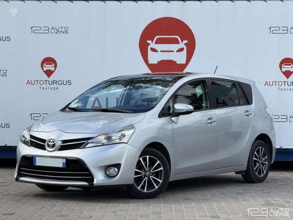 Pelēks Toyota Verso 2014 Tauragė, ar dzinēja tilpumu 2.00 L un nobraukumu 141 tūkst. km par 6700 €, foto 1 vietnē AUTOMOTO.COM.LV