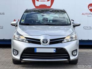 Pelēks Toyota Verso 2014 Tauragė, ar dzinēja tilpumu 2.00 L un nobraukumu 141 tūkst. km par 6700 €, foto 4 vietnē AUTOMOTO.COM.LV