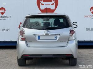 Pelēks Toyota Verso 2014 Tauragė, ar dzinēja tilpumu 2.00 L un nobraukumu 141 tūkst. km par 6700 €, foto 10 vietnē AUTOMOTO.COM.LV