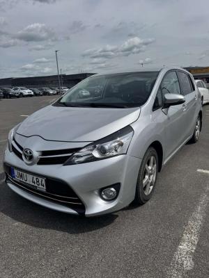 Pelēks Toyota Verso 2014 Šauļi, ar dzinēja tilpumu 1.60 L un nobraukumu 240 tūkst. km par 4700 €, foto 3 vietnē AUTOMOTO.COM.LV