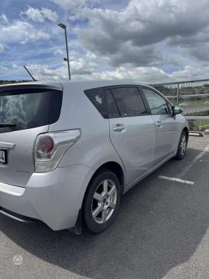 Pelēks Toyota Verso 2014 Šauļi, ar dzinēja tilpumu 1.60 L un nobraukumu 240 tūkst. km par 4700 €, foto 6 vietnē AUTOMOTO.COM.LV