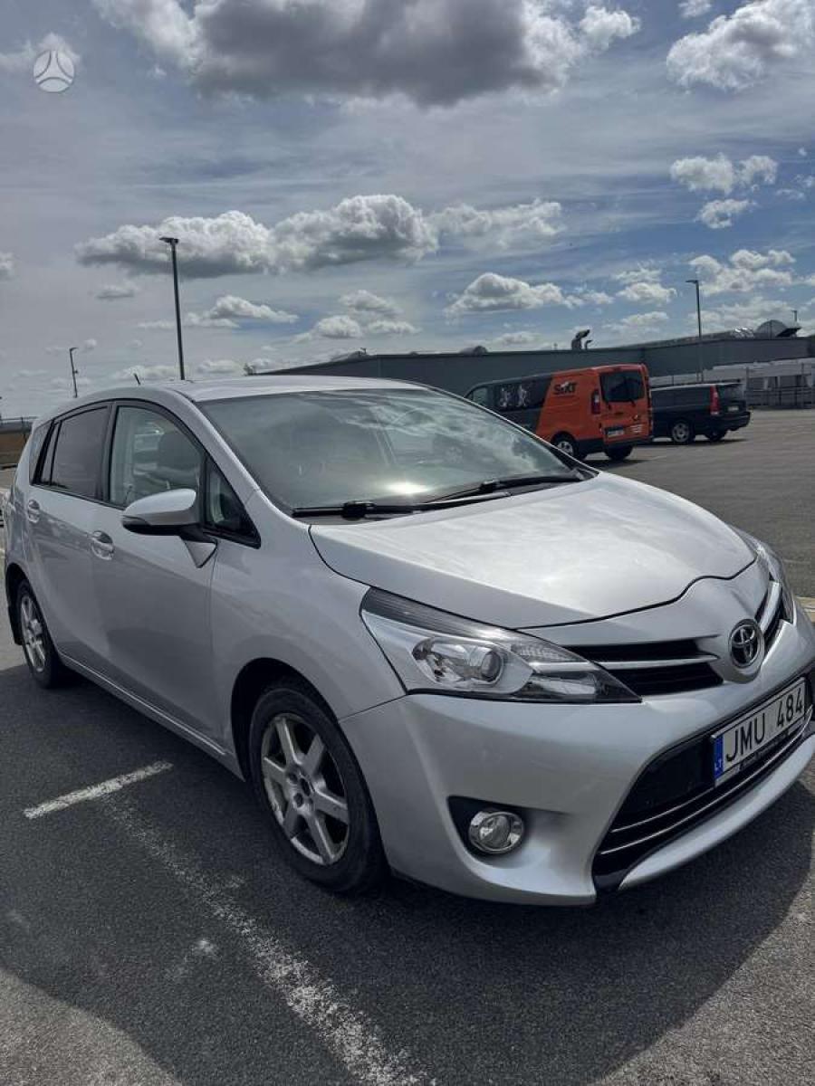 Pelēks Toyota Verso 2014 Šauļi, ar dzinēja tilpumu 1.60 L un nobraukumu 240 tūkst. km par 4700 €, foto 7 vietnē AUTOMOTO.COM.LV