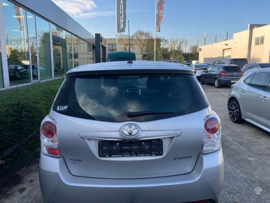 Pelēks Toyota Verso 2015 Kauņa, ar dzinēja tilpumu 1.60 L un nobraukumu 230 tūkst. km par 6700 €, foto 4 vietnē AUTOMOTO.COM.LV