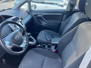 Pelēks Toyota Verso 2015 Kauņa, ar dzinēja tilpumu 1.60 L un nobraukumu 230 tūkst. km par 6700 €, foto 6 vietnē AUTOMOTO.COM.LV