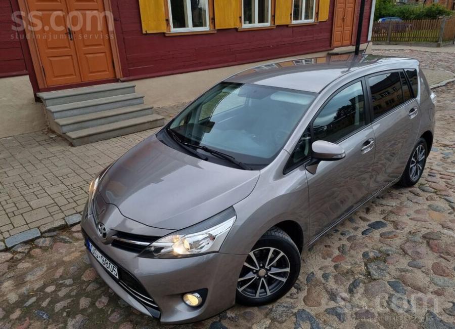 Pelēks Toyota Verso 2015 Jelgava, ar dzinēja tilpumu 1.60 L un nobraukumu 171 tūkst. km par 7500 €, foto 6 vietnē AUTOMOTO.COM.LV