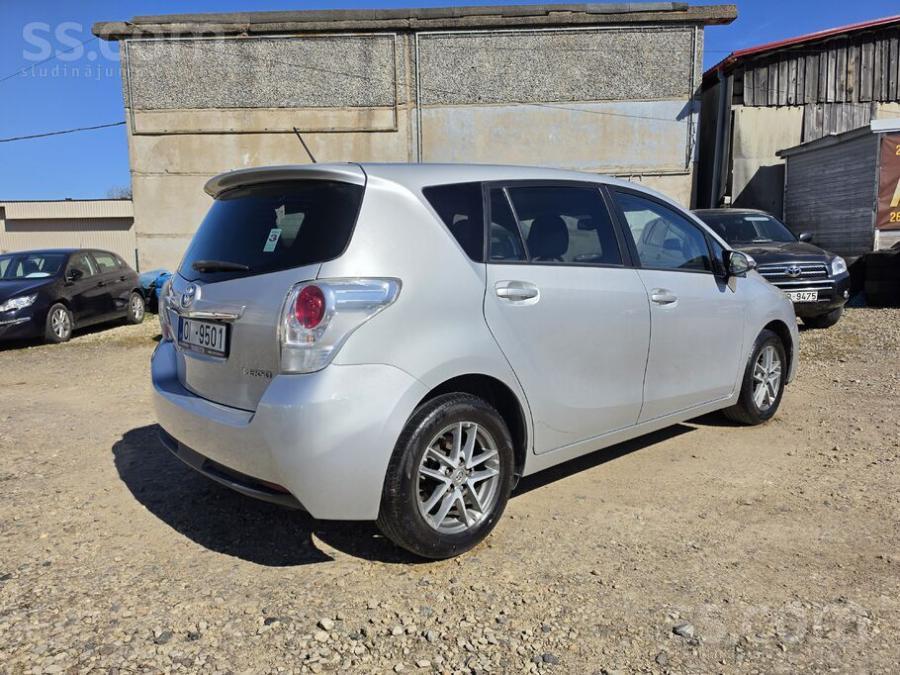 Grey Toyota Verso 2015 in Rezekne, with an engine capacity of 1.60 L and mileage of 0 thousand km for 6550 €, photo 7 on AUTOMOTO.COM.LV