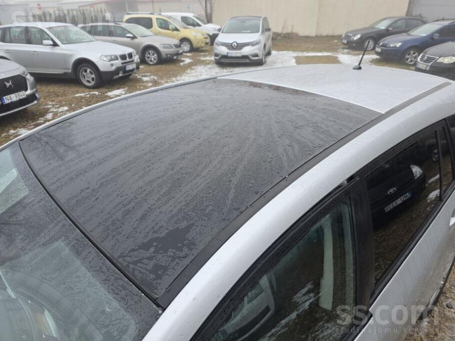 Grey Toyota Verso 2015 in Rezekne, with an engine capacity of 1.60 L and mileage of 0 thousand km for 6550 €, photo 10 on AUTOMOTO.COM.LV