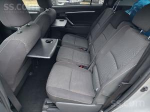 Grey Toyota Verso 2015 in Rezekne, with an engine capacity of 1.60 L and mileage of 0 thousand km for 6550 €, photo 26 on AUTOMOTO.COM.LV