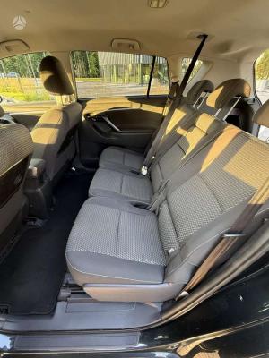 Pelēks Toyota Verso 2015 Kauņa, ar dzinēja tilpumu 1.60 L un nobraukumu 223 tūkst. km par 6450 €, foto 10 vietnē AUTOMOTO.COM.LV