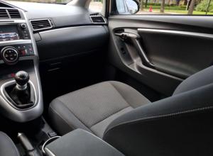 Pelēks Toyota Verso 2015 Rīga, ar dzinēja tilpumu 1.60 L un nobraukumu 171 tūkst. km par 7400 €, foto 27 vietnē AUTOMOTO.COM.LV