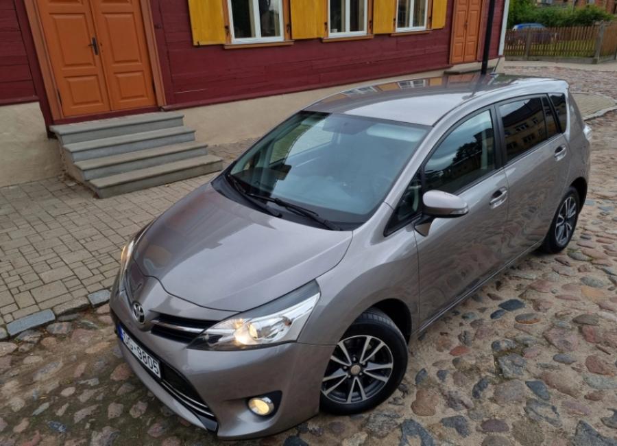 Pelēks Toyota Verso 2015 Rīga, ar dzinēja tilpumu 1.60 L un nobraukumu 171 tūkst. km par 7400 €, foto 34 vietnē AUTOMOTO.COM.LV