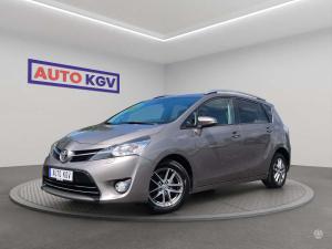 Pelēks Toyota Verso 2015 Viļņa, ar dzinēja tilpumu 1.60 L un nobraukumu 264 tūkst. km par 5999 €, foto  vietnē AUTOMOTO.COM.LV