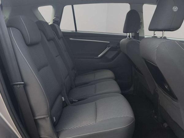 Grey Toyota Verso 2015 in Vilnius, with an engine capacity of 1.60 L and mileage of 264 thousand km for 5999 €, photo 9 on AUTOMOTO.COM.LV
