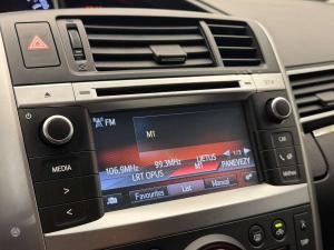 Grey Toyota Verso 2015 in Panevezys, with an engine capacity of 1.60 L and mileage of 172 thousand km for 6590 €, photo 30 on AUTOMOTO.COM.LV