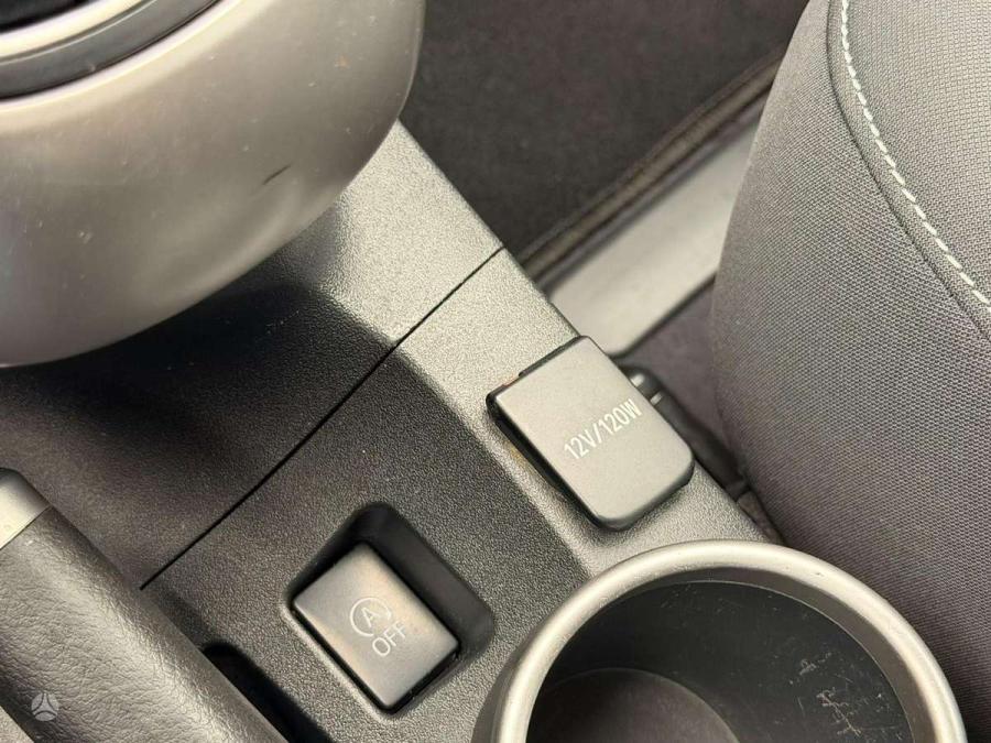 Grey Toyota Verso 2015 in Panevezys, with an engine capacity of 1.60 L and mileage of 172 thousand km for 6590 €, photo 33 on AUTOMOTO.COM.LV