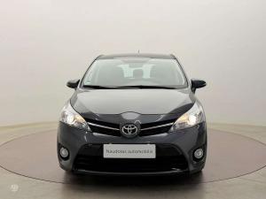 Grey Toyota Verso 2015 in Panevezys, with an engine capacity of 1.60 L and mileage of 172 thousand km for 6590 €, photo 35 on AUTOMOTO.COM.LV