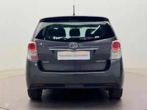 Grey Toyota Verso 2015 in Panevezys, with an engine capacity of 1.60 L and mileage of 172 thousand km for 6590 €, photo 37 on AUTOMOTO.COM.LV