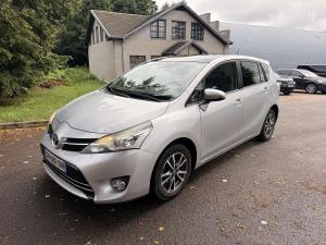 Grey Toyota Verso 2015 in Taurage, with an engine capacity of 1.60 L and mileage of 149 thousand km for 7000 €, photo  on AUTOMOTO.COM.LV