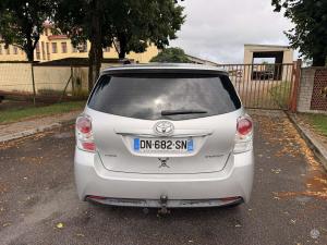 Grey Toyota Verso 2015 in Taurage, with an engine capacity of 1.60 L and mileage of 149 thousand km for 7000 €, photo 7 on AUTOMOTO.COM.LV