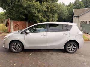 Grey Toyota Verso 2015 in Taurage, with an engine capacity of 1.60 L and mileage of 149 thousand km for 7000 €, photo 8 on AUTOMOTO.COM.LV