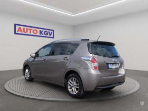 Pelēks Toyota Verso 2015 Viļņa, ar dzinēja tilpumu 1.60 L un nobraukumu 264 tūkst. km par 5999 €, foto 4 vietnē AUTOMOTO.COM.LV