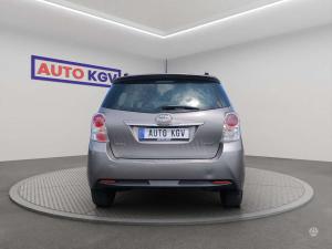 Pelēks Toyota Verso 2015 Viļņa, ar dzinēja tilpumu 1.60 L un nobraukumu 264 tūkst. km par 5999 €, foto 5 vietnē AUTOMOTO.COM.LV