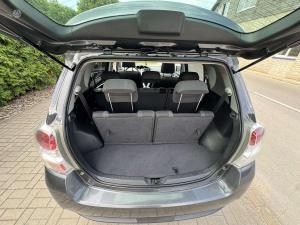 Grey Toyota Verso 2015 in Taurage, with an engine capacity of 1.60 L and mileage of 242 thousand km for 4000 €, photo 13 on AUTOMOTO.COM.LV