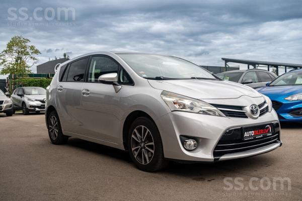 Pelēks Toyota Verso 2015 Rīga, ar dzinēja tilpumu 1.60 L un nobraukumu 0 tūkst. km par 6650 €, foto 7 vietnē AUTOMOTO.COM.LV