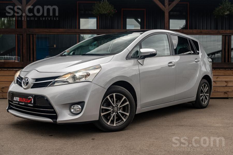 Grey Toyota Verso 2015 in Riga, with an engine capacity of 1.60 L and mileage of 0 thousand km for 6650 €, photo 11 on AUTOMOTO.COM.LV
