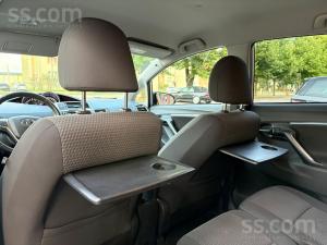 Pelēks Toyota Verso 2015 Ventspils, ar dzinēja tilpumu 1.80 L un nobraukumu 180 tūkst. km par 8490 €, foto 11 vietnē AUTOMOTO.COM.LV