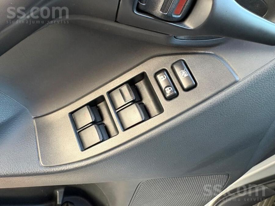 Pelēks Toyota Verso 2015 Ventspils, ar dzinēja tilpumu 1.80 L un nobraukumu 180 tūkst. km par 8490 €, foto 12 vietnē AUTOMOTO.COM.LV